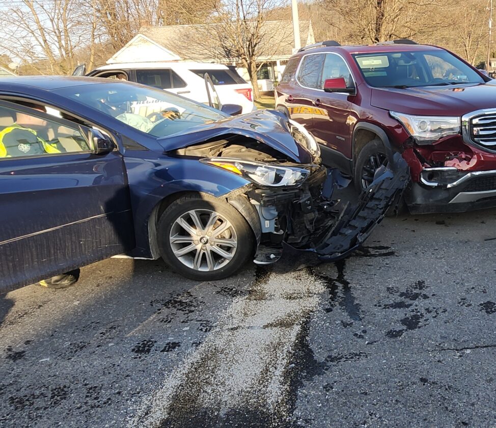 Two injured in crash | News, Sports, Jobs - Williamsport Sun-Gazette